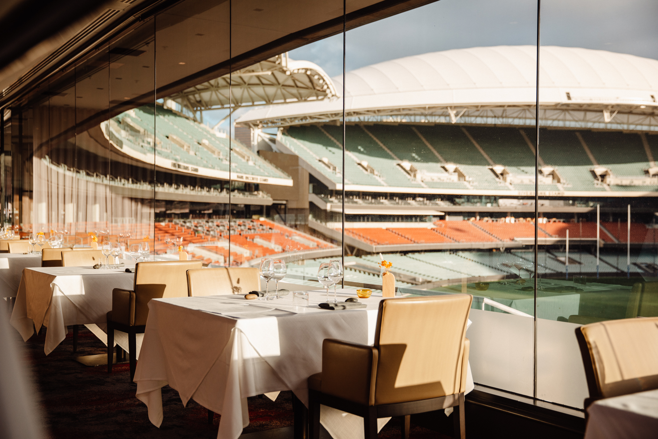 Dining | Bars and Restaurants at Oval Hotel